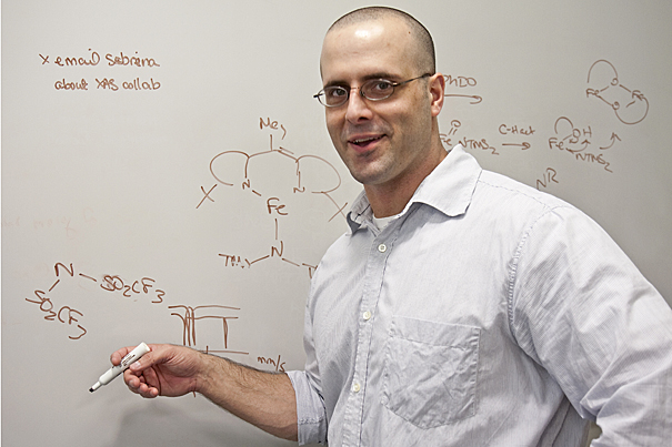 Betley probes natural power plant — Harvard Gazette