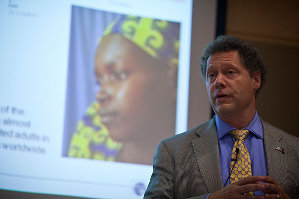Hope for AIDS vaccine? — Harvard Gazette