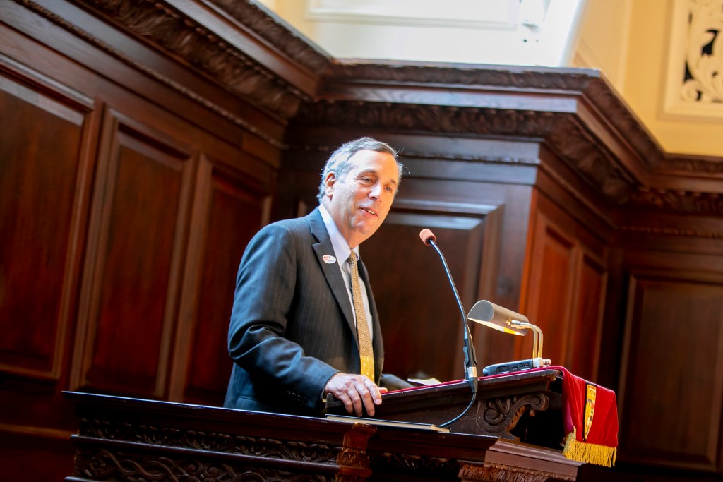 Bacow stays in the moment at Morning Prayers — Harvard Gazette