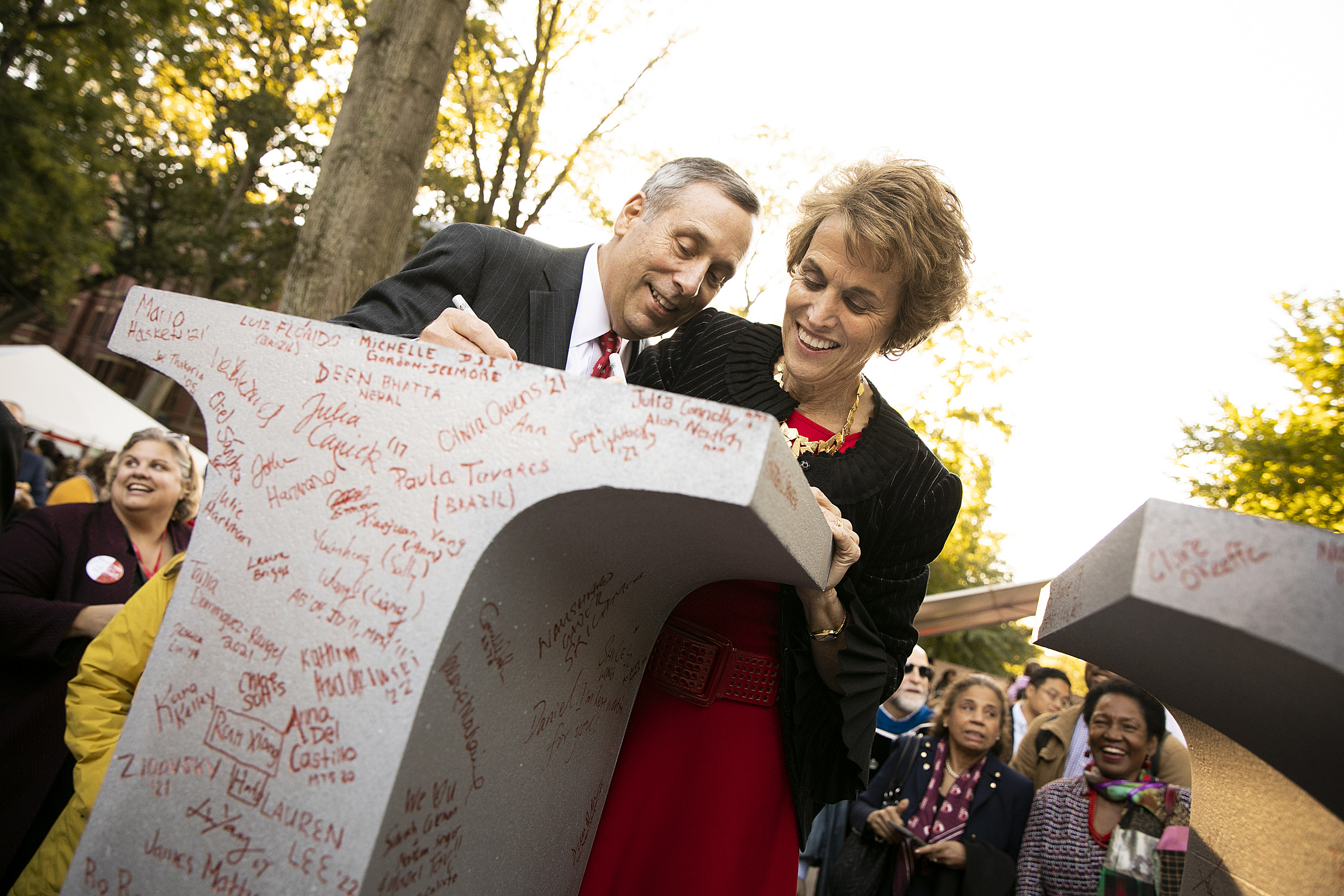 Harvard celebrates Bacow inauguration with giant party in the Yard ...