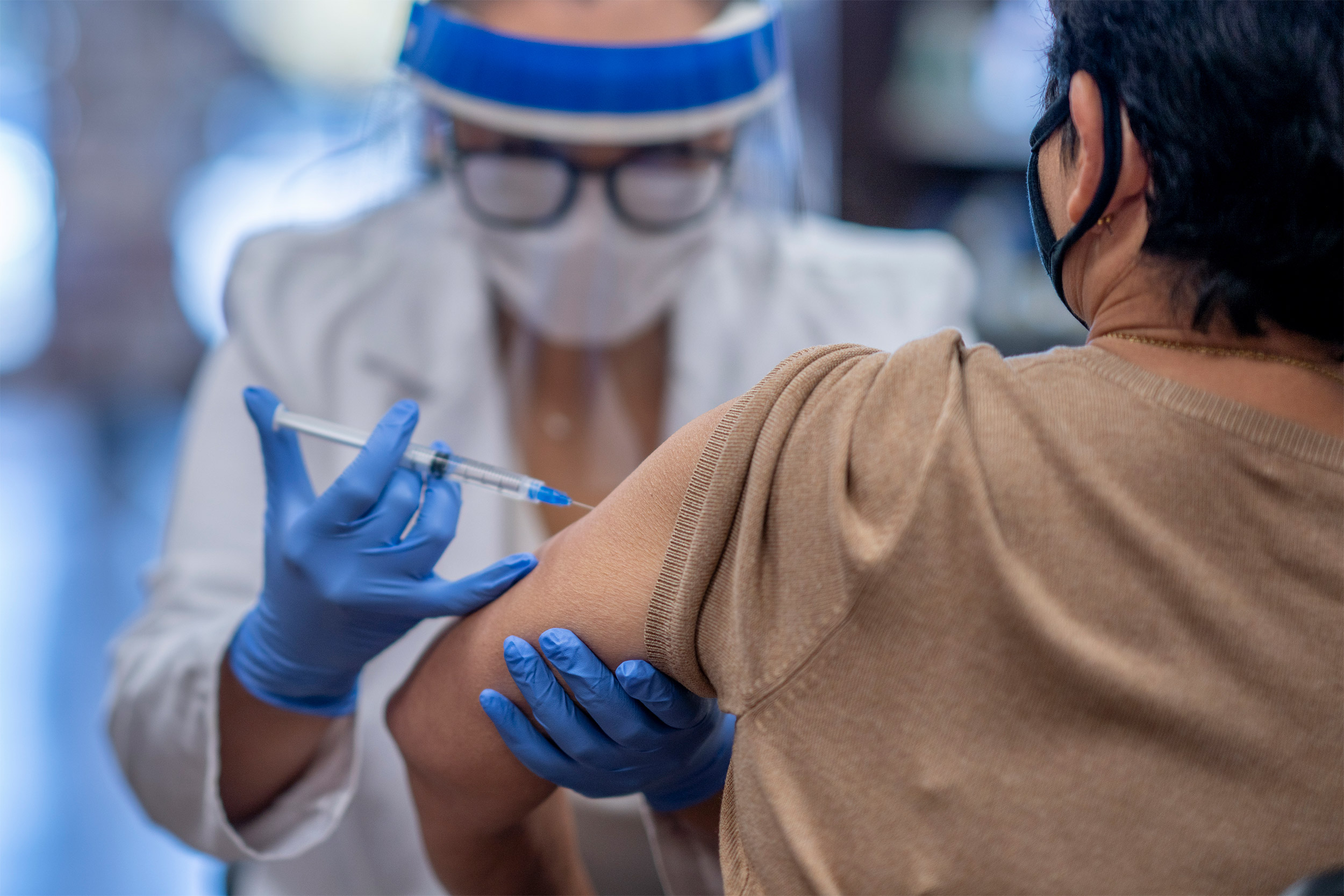 No Omicron immunity without booster, study finds — Harvard Gazette
