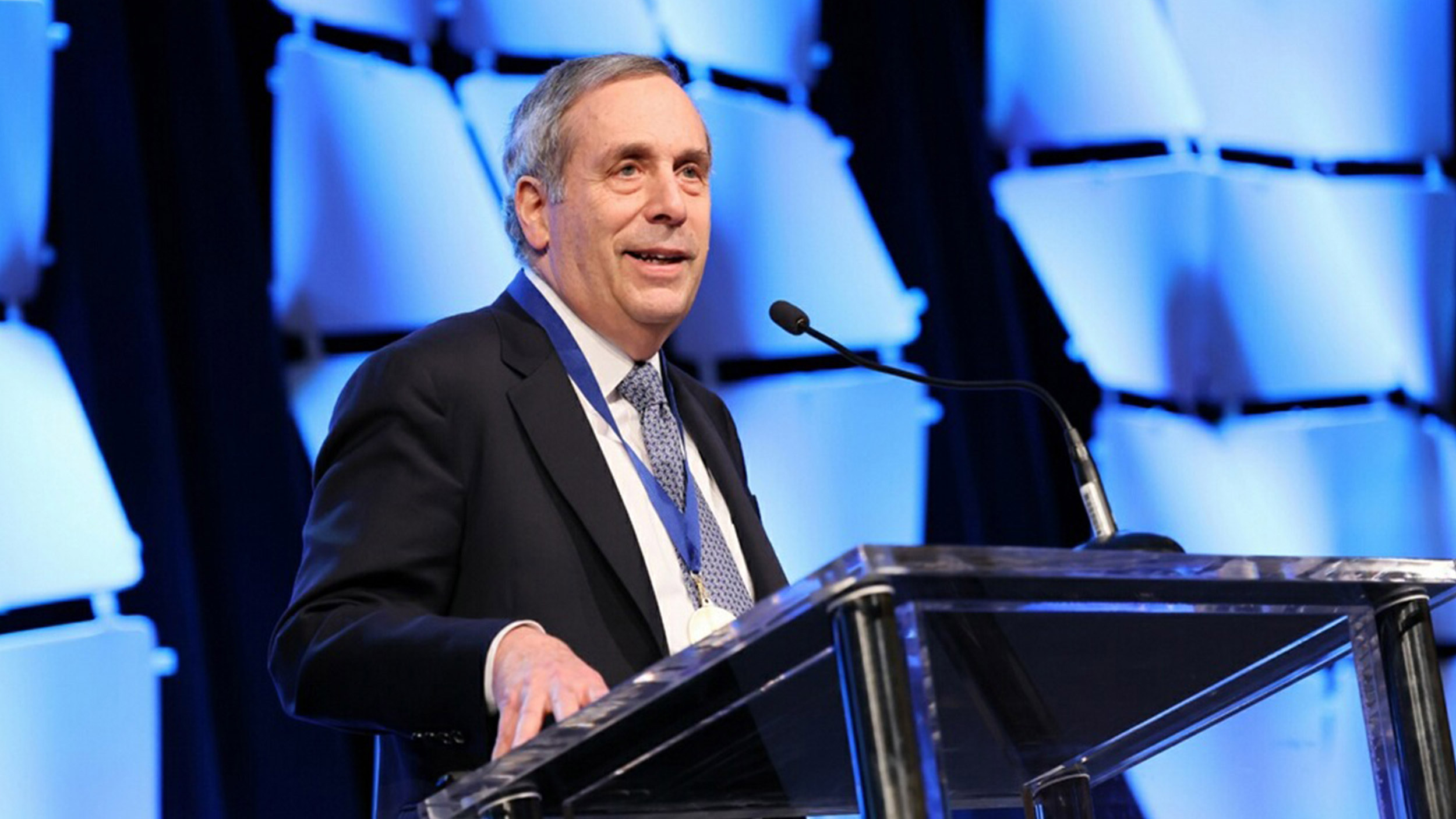 President Bacow calls for immigration reform, backs policies to aid ...